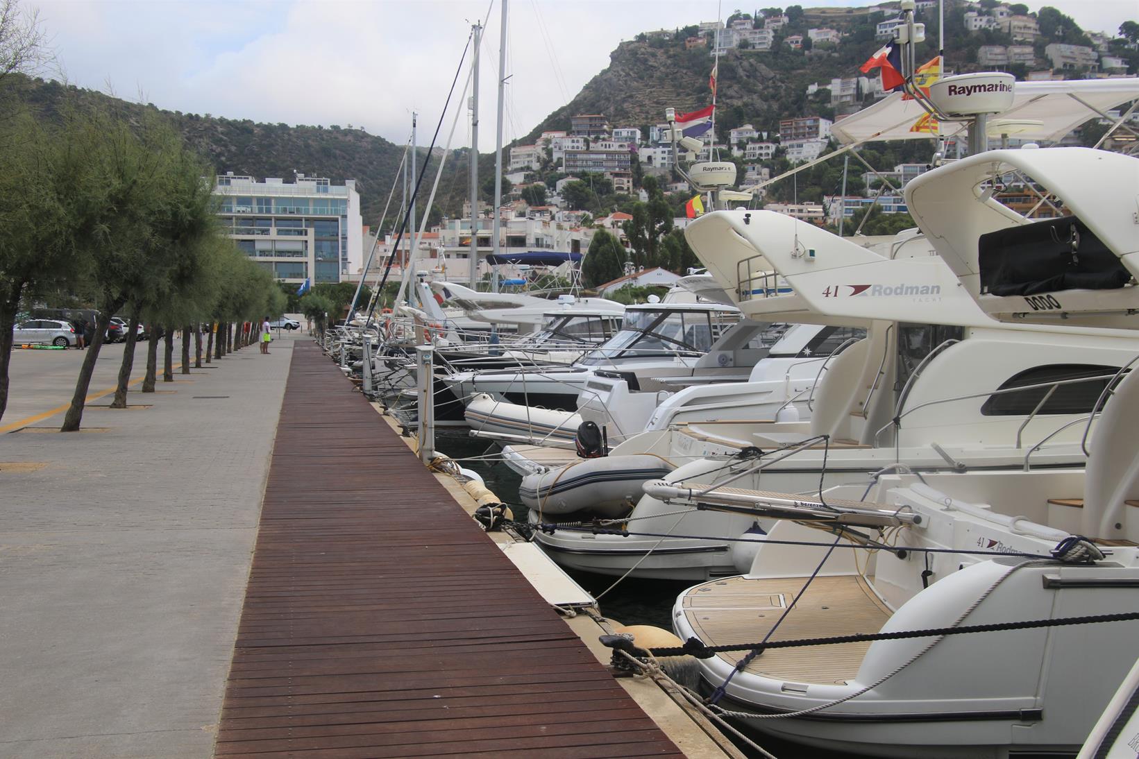 2019-07-19 Puerto de Roses, Costa Brava, Spain – Come Cruise With Us